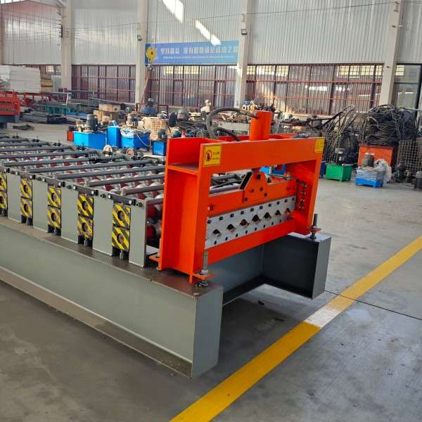 Craft for high-quality corrugated roof sheet production